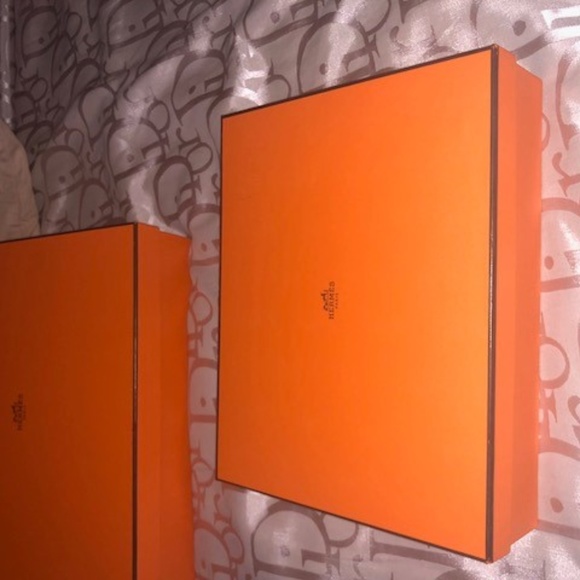 Hermes | Bags | Hermes Eveline Iii Pm Etoupe Color | Poshmark